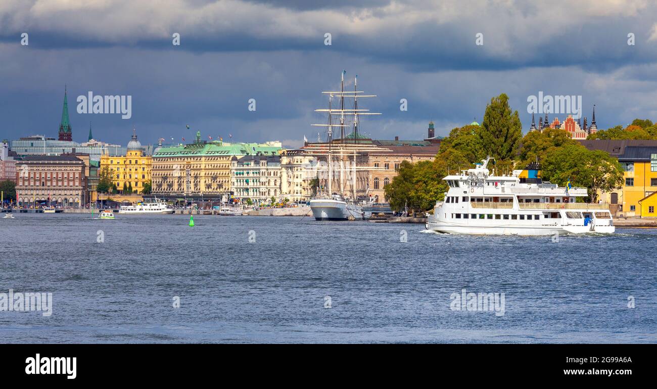 Clear reference hi-res stock photography and images - Alamy