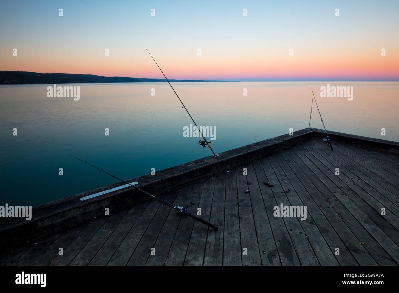 Lorne pier fishing hi-res stock photography and images - Alamy