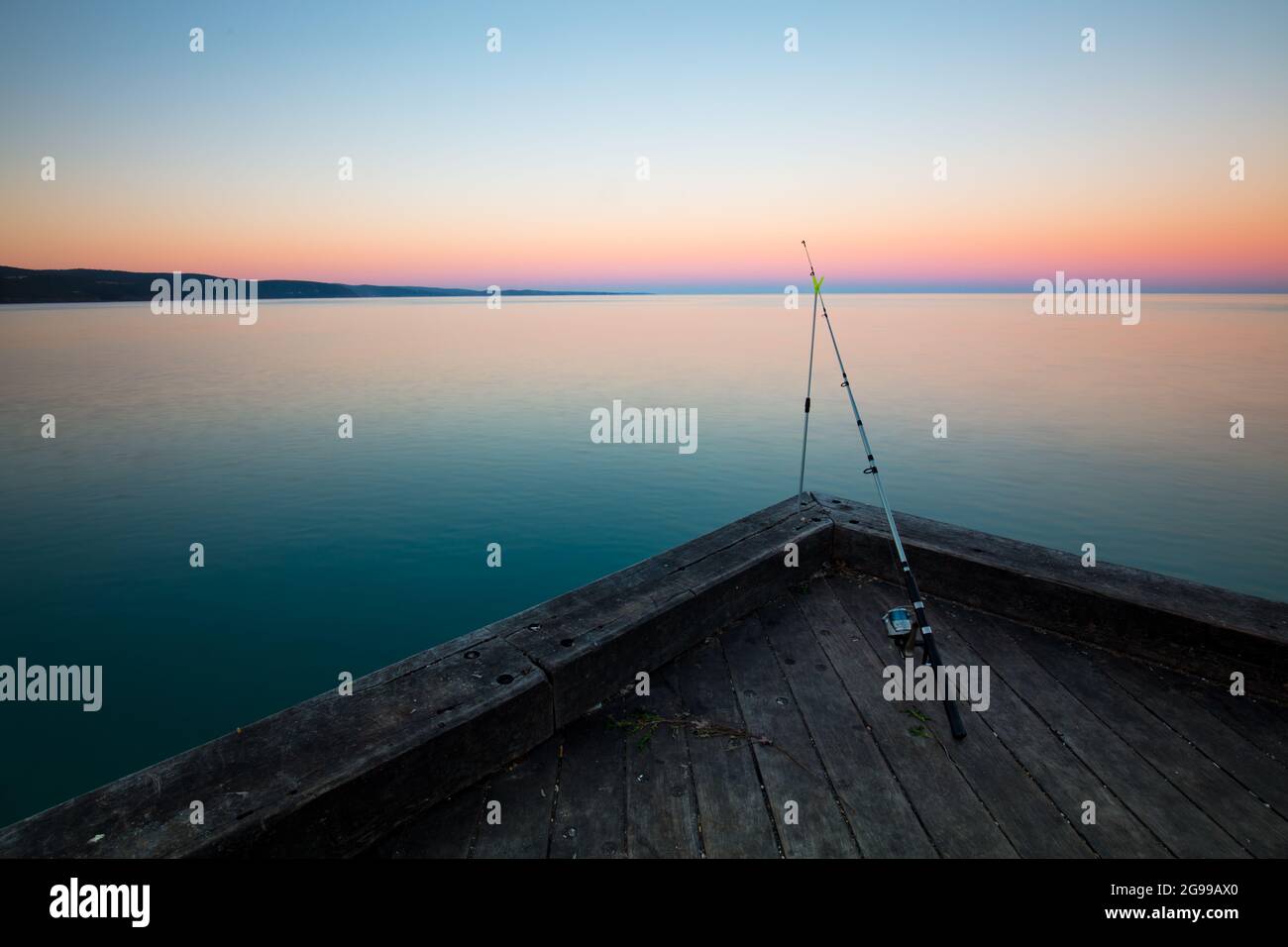 Lorne pier fishing hi-res stock photography and images - Alamy