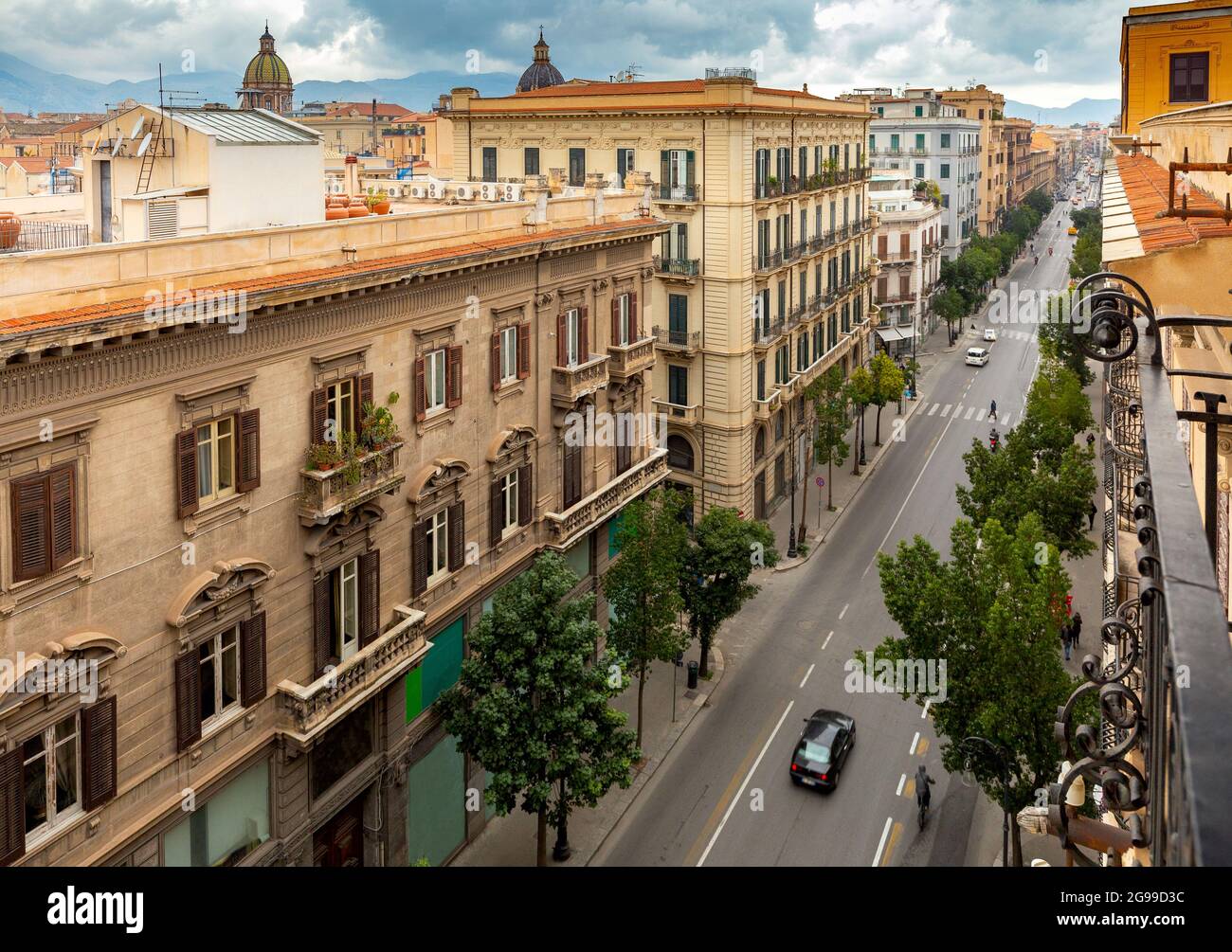Roma avenue hi-res stock photography and images - Alamy