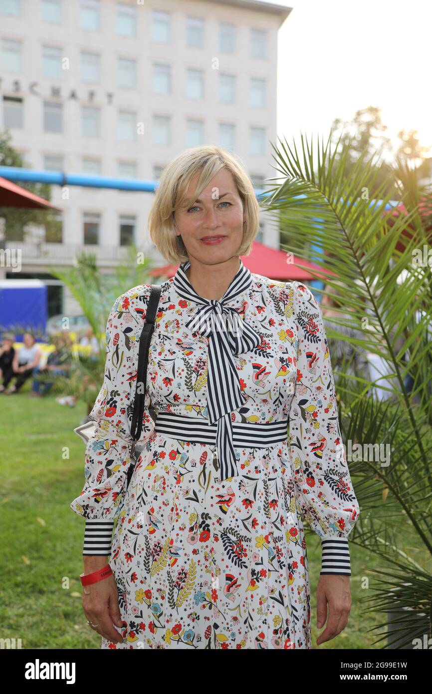 Gesine cukrowski schauspielerin hi-res stock photography and images - Alamy