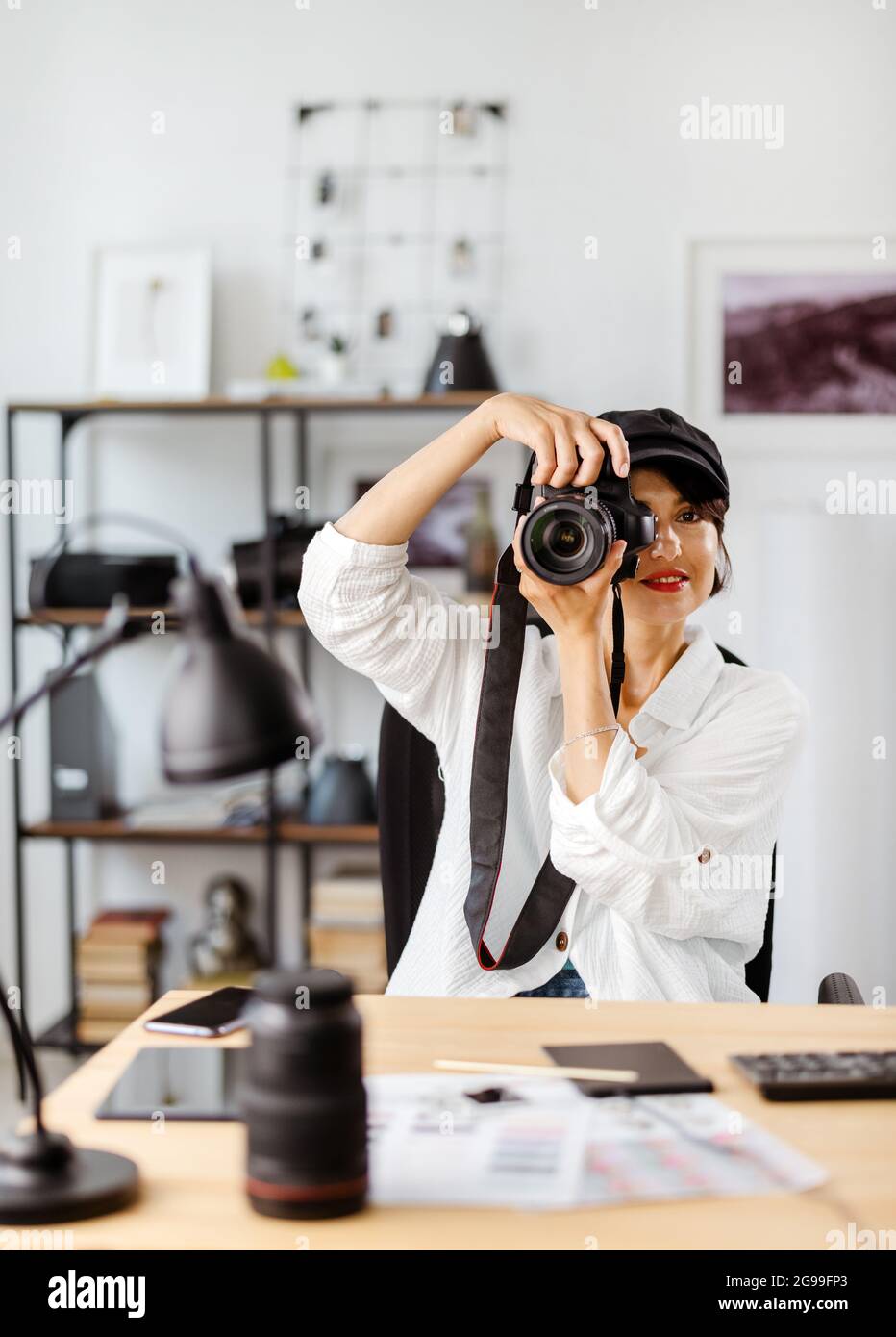 Testing camera hi-res stock photography and images - Alamy