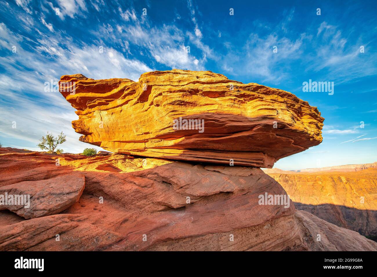 Red rocks of Horseshoe Bend in summer season, USA Stock Photo - Alamy
