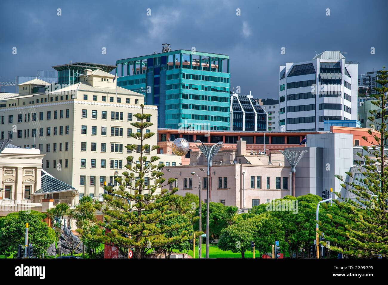 Office architecture wellington place hi-res stock photography and ...