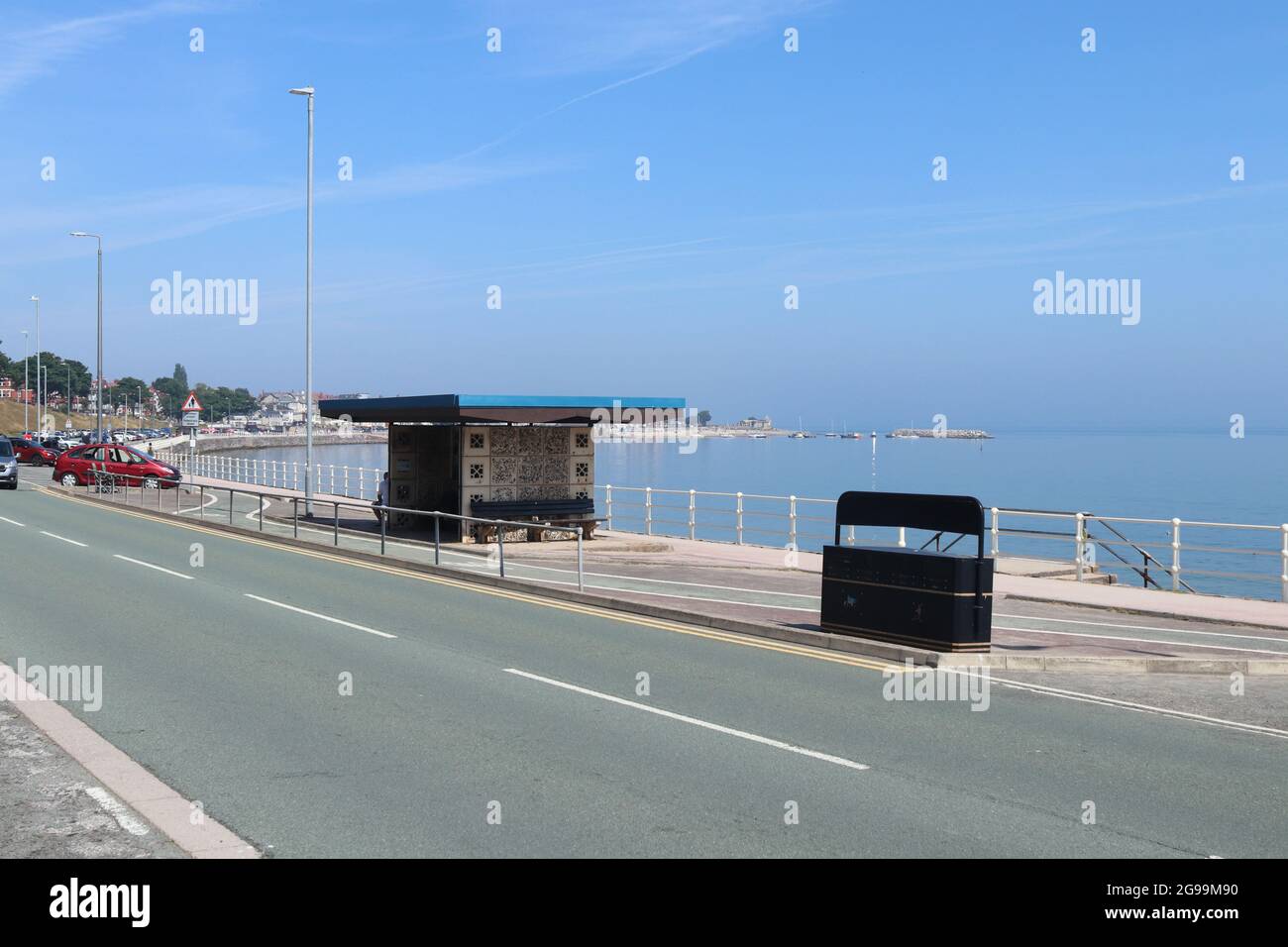 Rhos on sea pier hi-res stock photography and images - Alamy