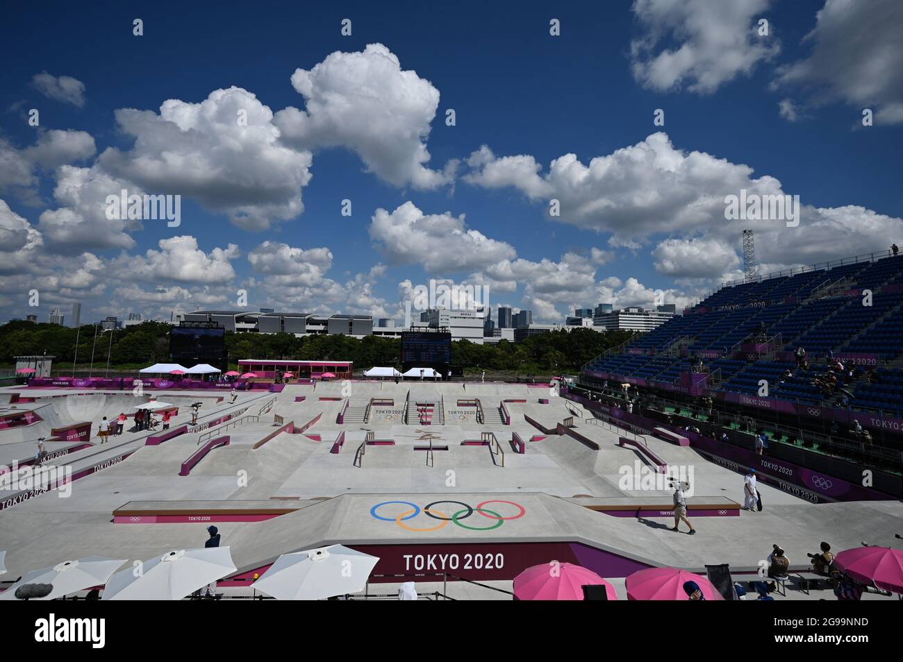General view, Tokyo 2020 Olympic Games Skateboarding Men's Street at ...