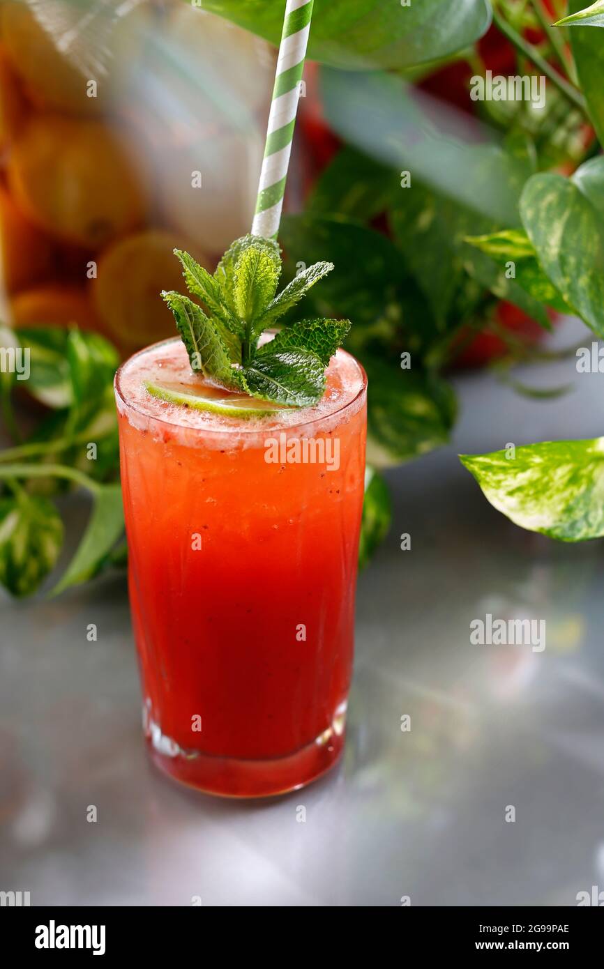 Watermelon vodka cocktail hi-res stock photography and images - Alamy