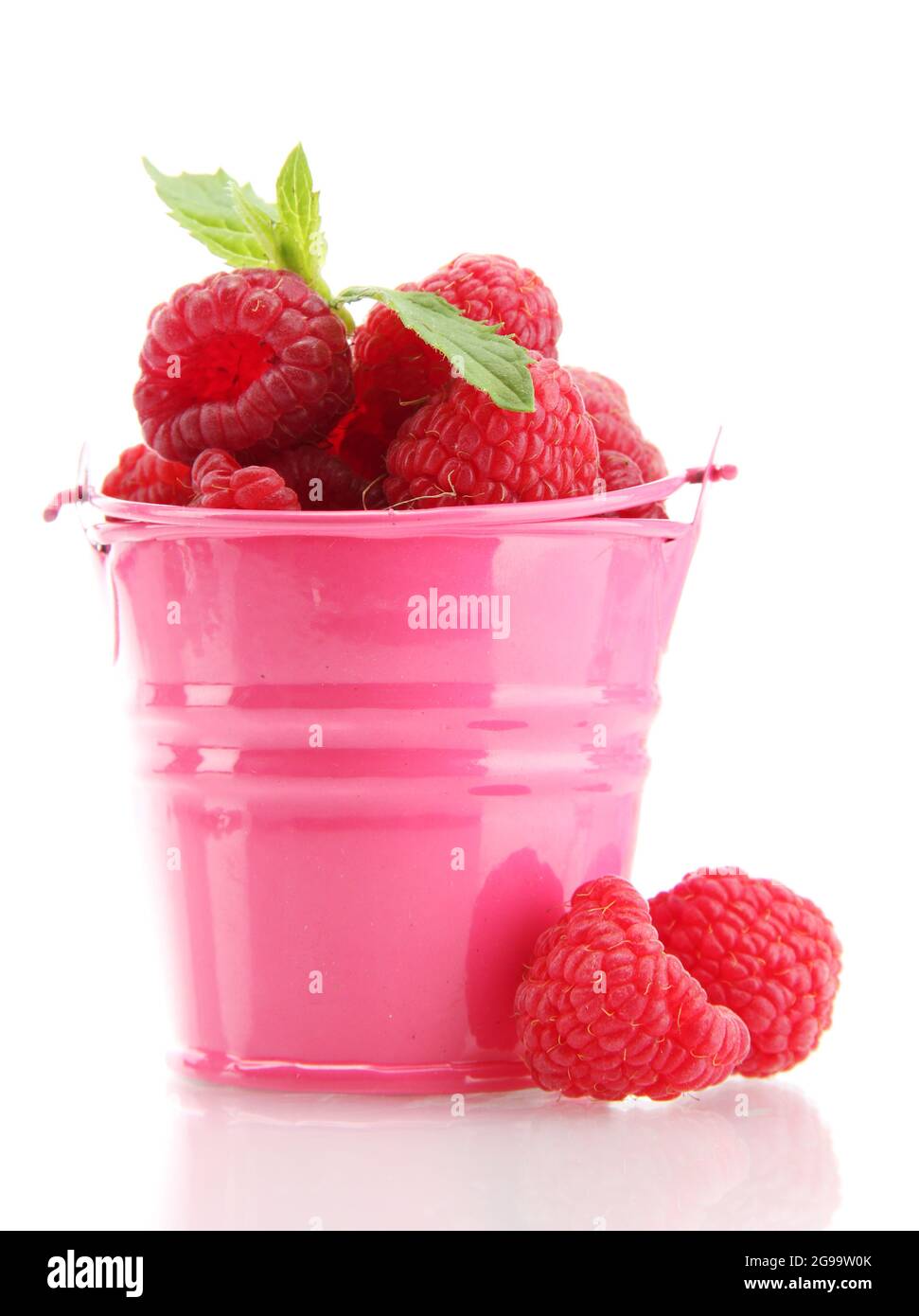 beautiful raspberries in bucket isolated on white Stock Photo - Alamy