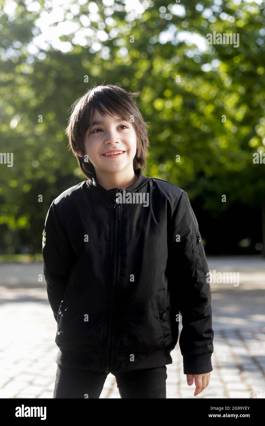Hispanic boy hi-res stock photography and images - Alamy