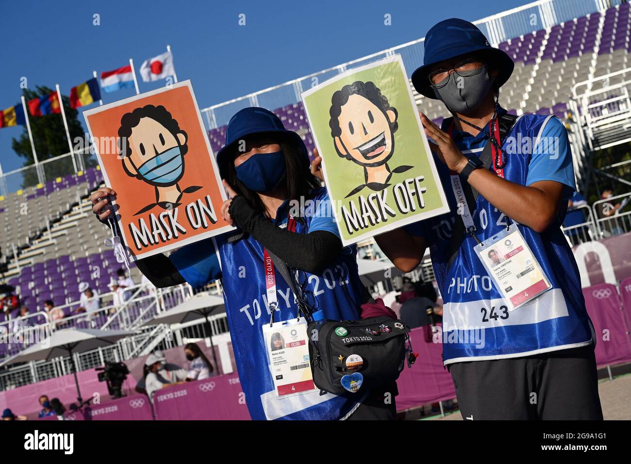 Women archery olympics hi-res stock photography and images - Alamy