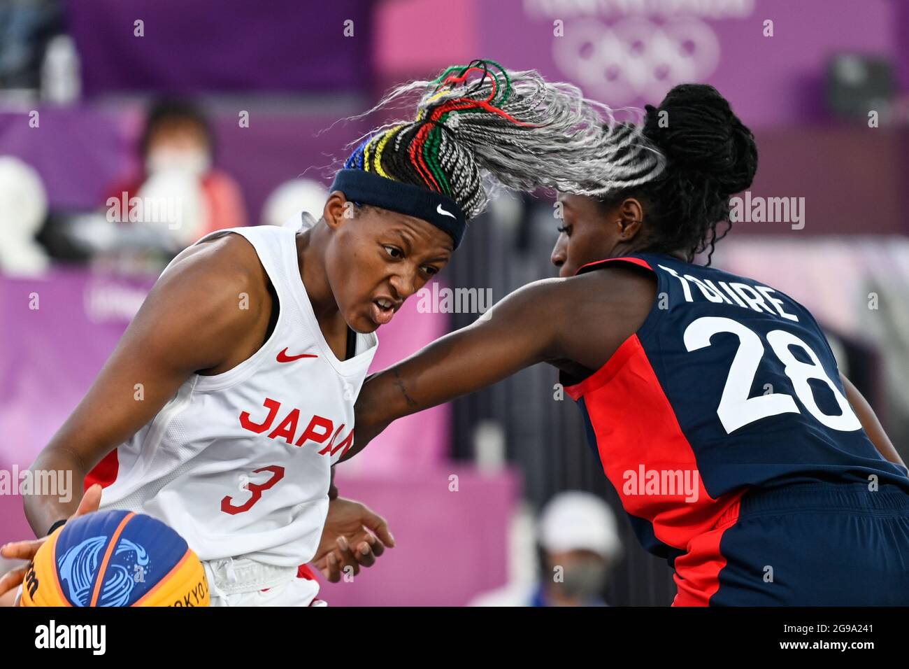 Stephanie mawuli hi-res stock photography and images - Alamy