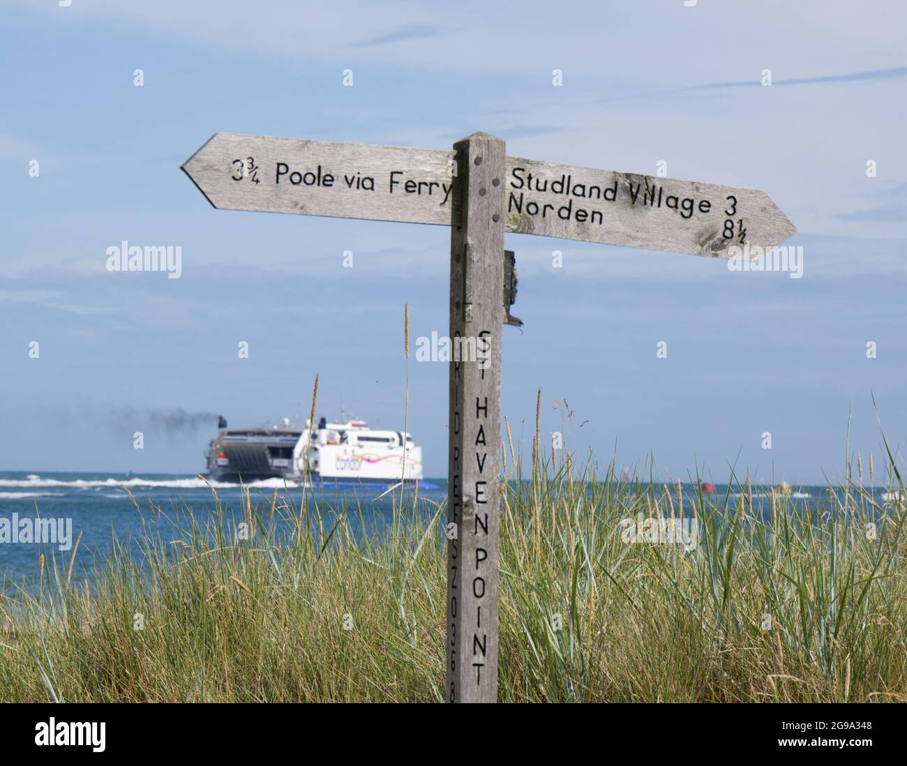 Poole via ferry sign hi-res stock photography and images - Alamy