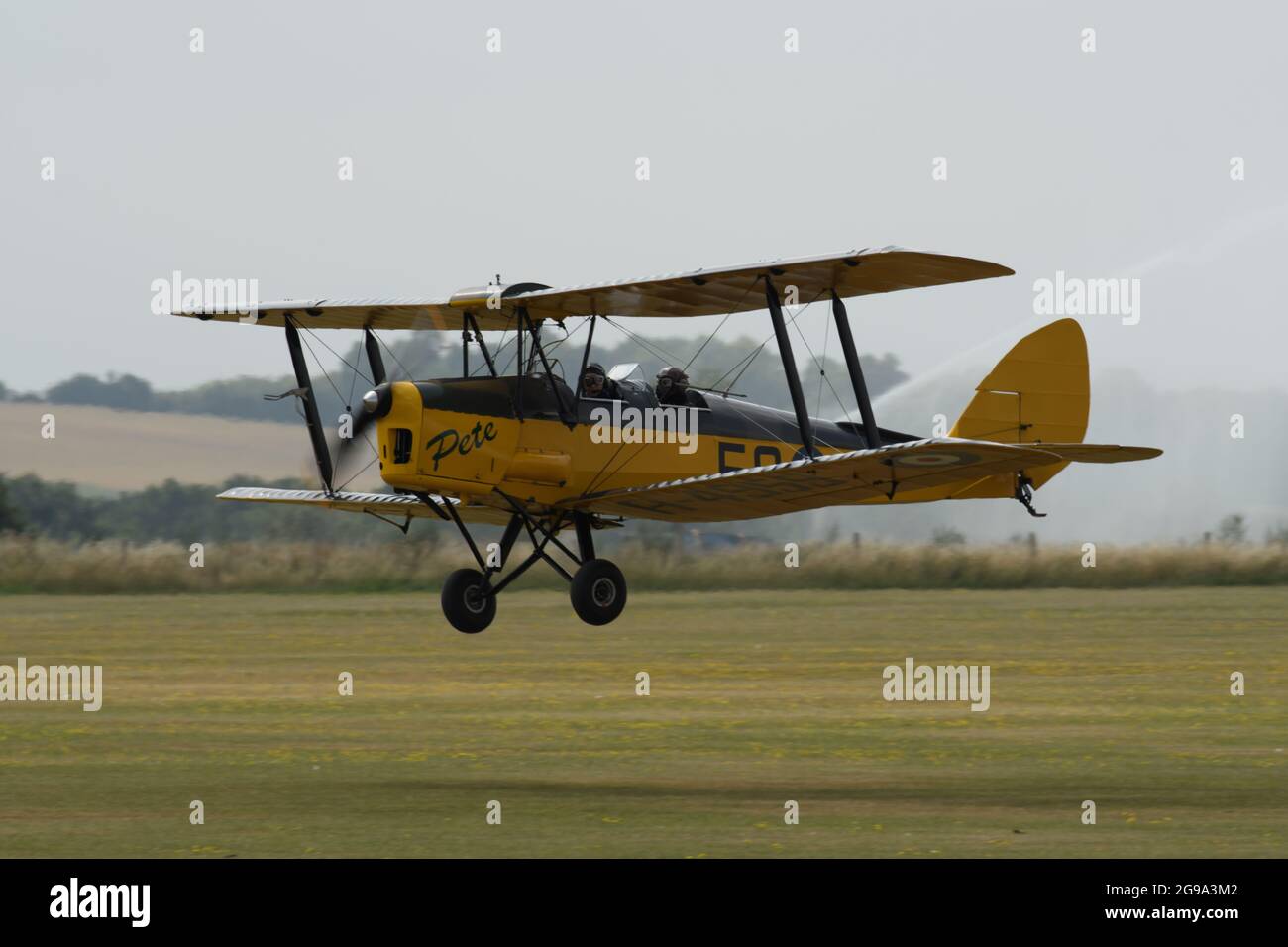 Ww2 raf tiger moth hi-res stock photography and images - Alamy
