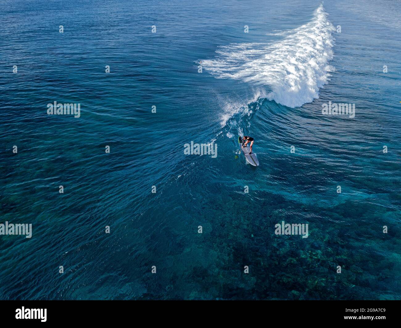 Aerial surf hi-res stock photography and images - Alamy