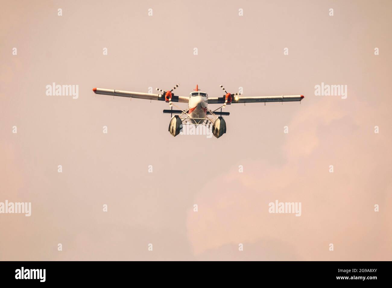 Hydro airplane hi-res stock photography and images - Alamy