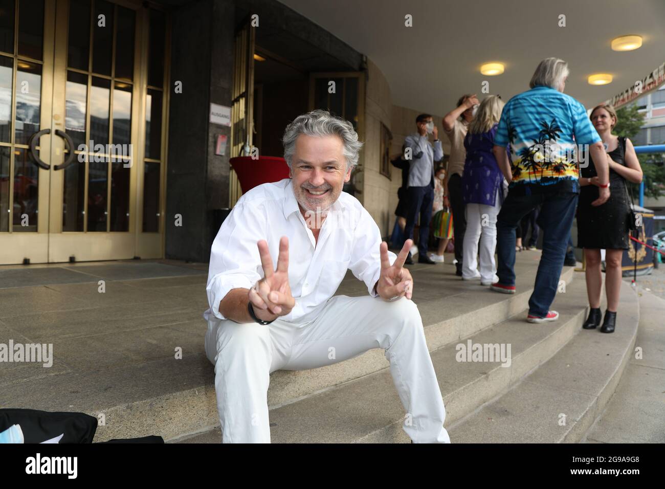 Timothy peach premiere hi-res stock photography and images - Alamy