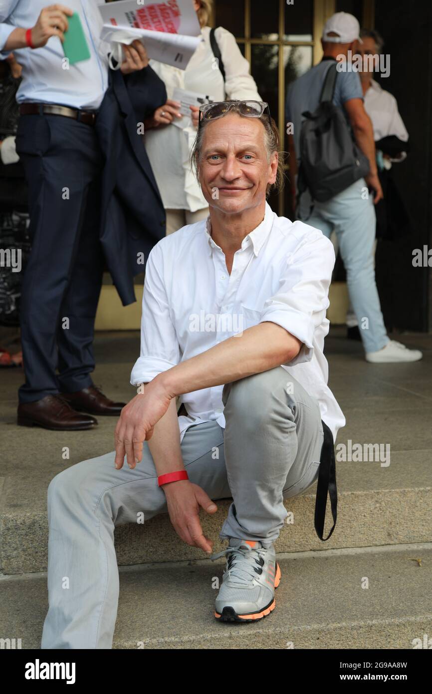 Victor schefe hi-res stock photography and images - Alamy