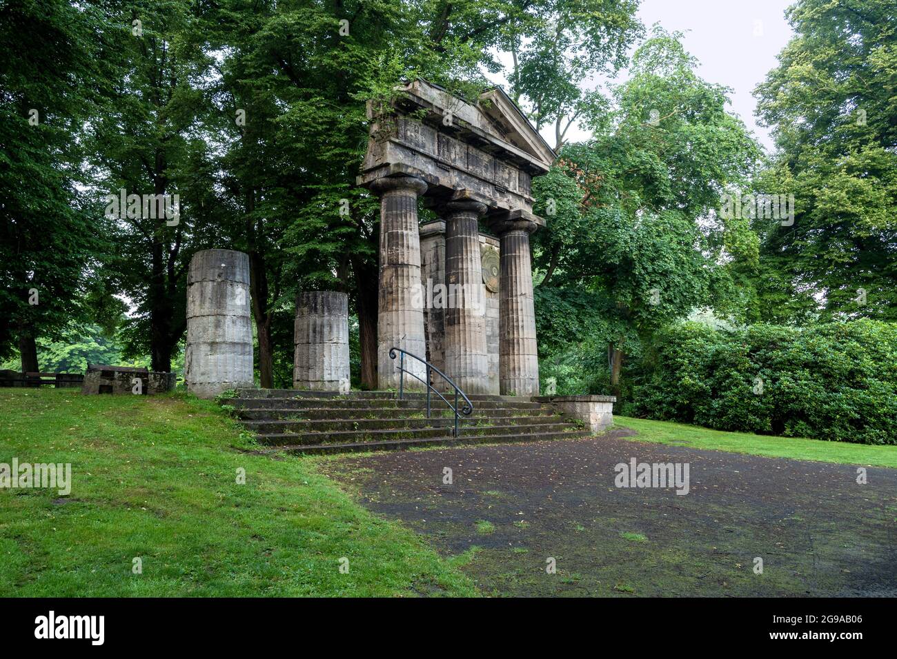 Pillars in the Park Stock Photo - Alamy