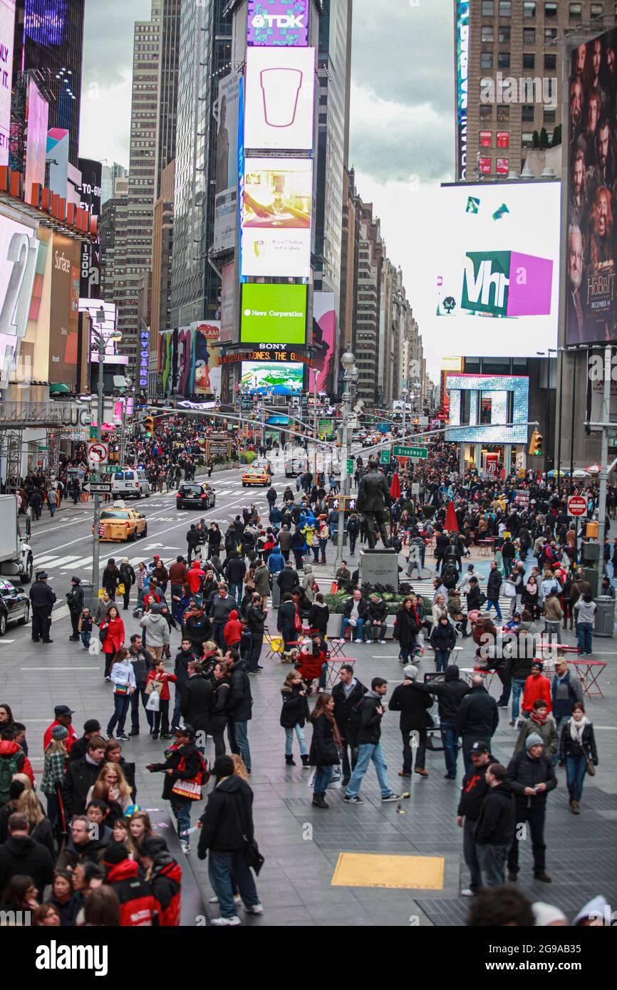 Taxi de times square hi-res stock photography and images - Alamy