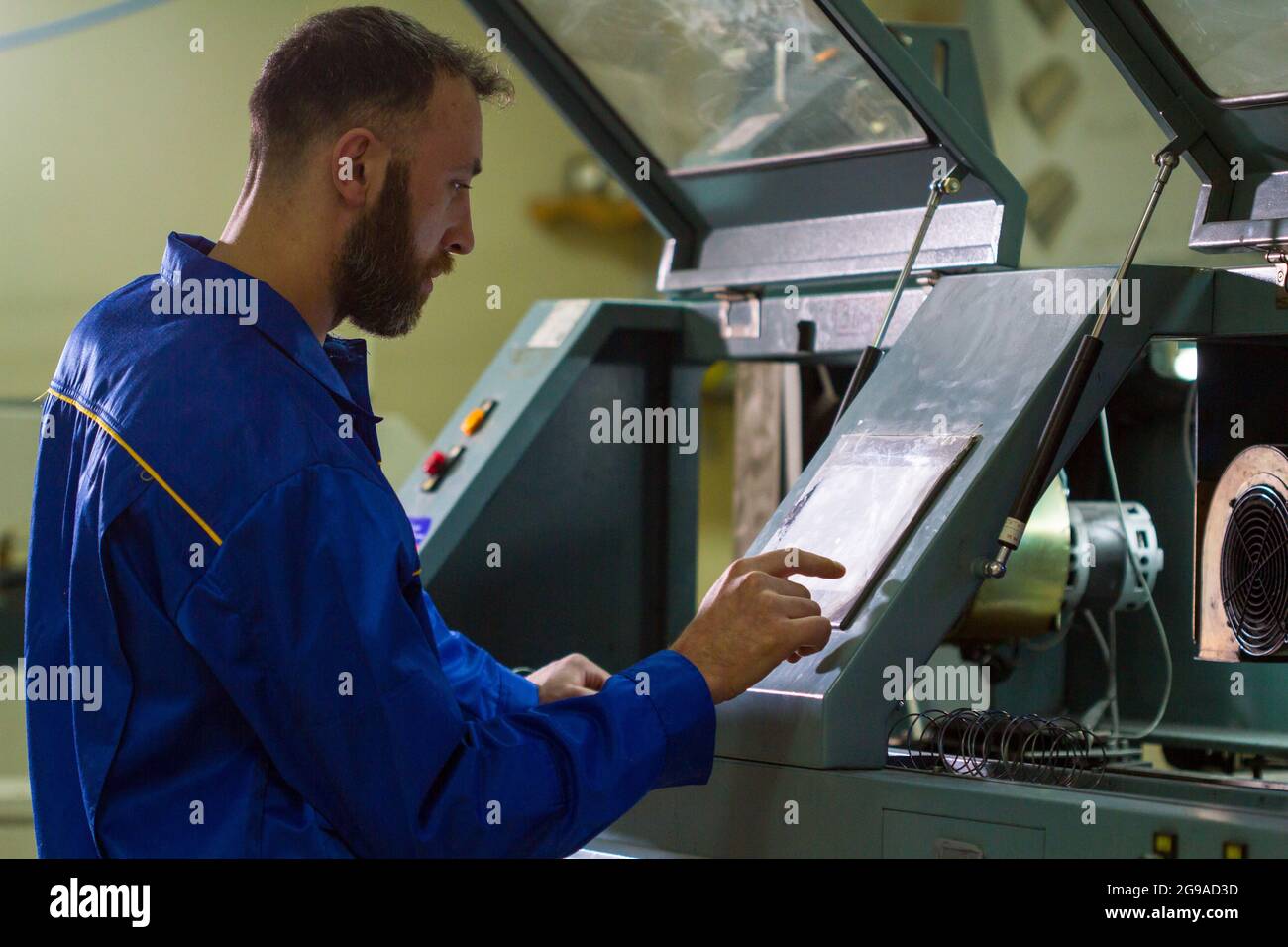 Production of independent springs for mattresses. Independent spring ...