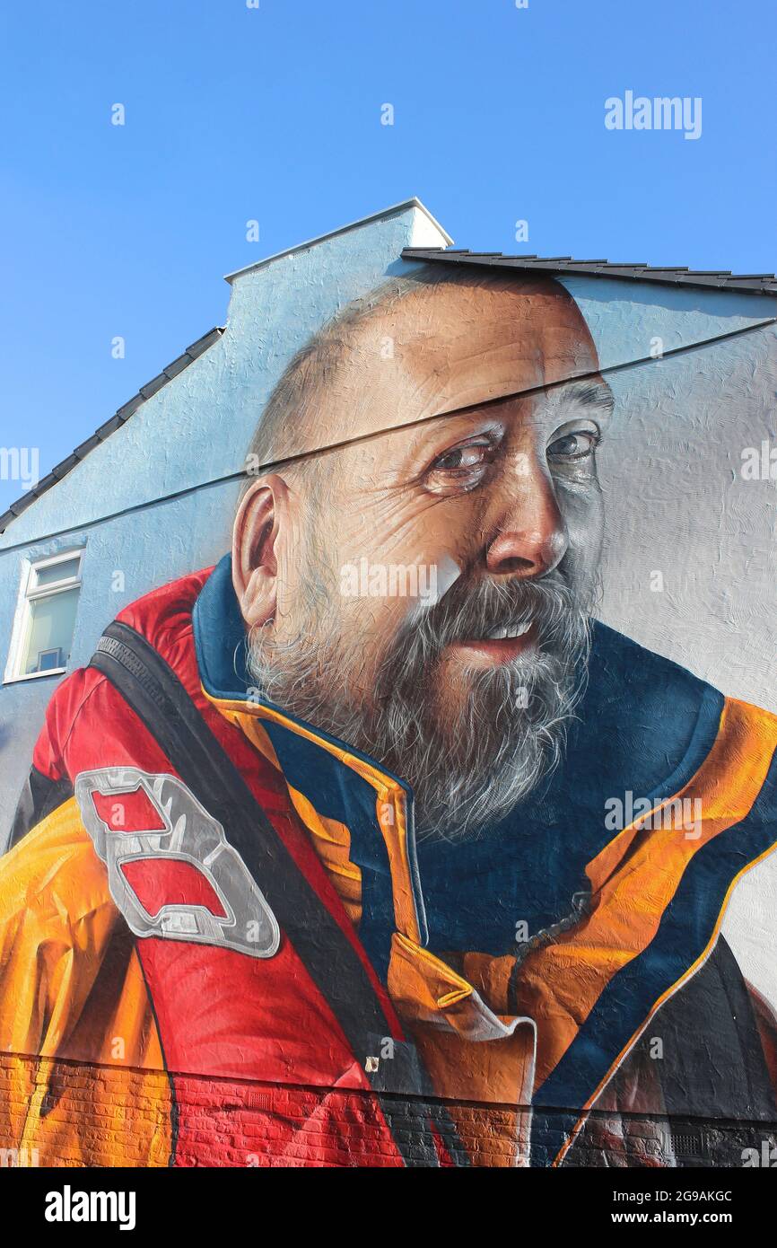 Mike jones hi-res stock photography and images - Alamy