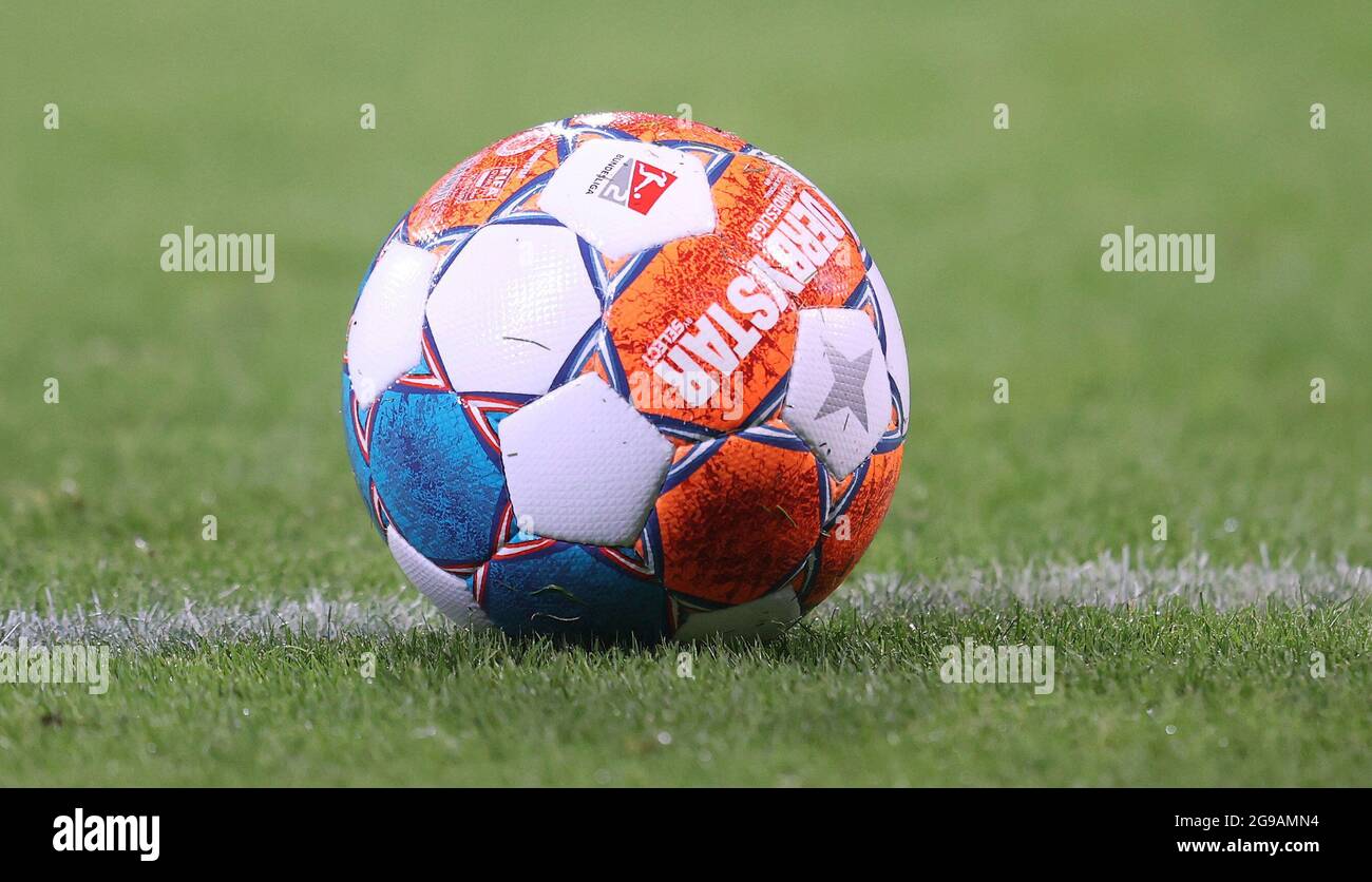 Bremen, Deutschland. 24th July, 2021. firo: 24.07.2021, Fuvuball, 2nd ...