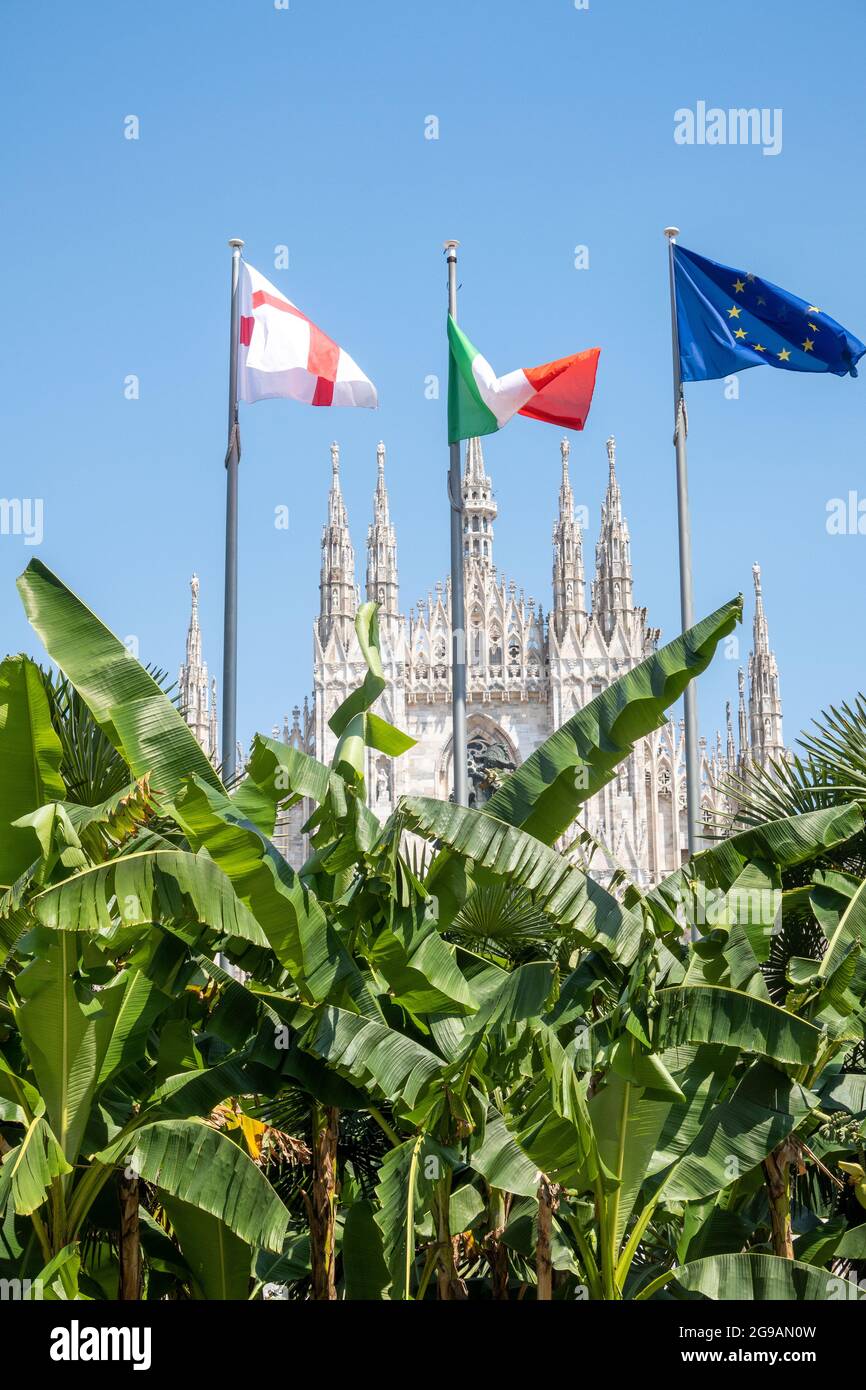 Drapeau milan hi-res stock photography and images - Alamy
