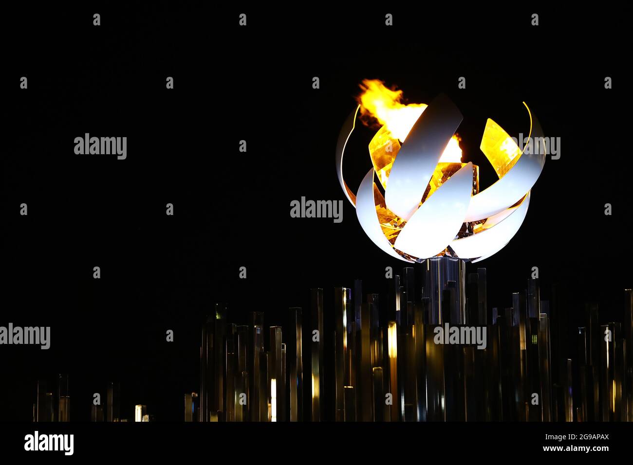 JULY 25, 2021 : A general view of the olympic cauldron at the Yume-no ...