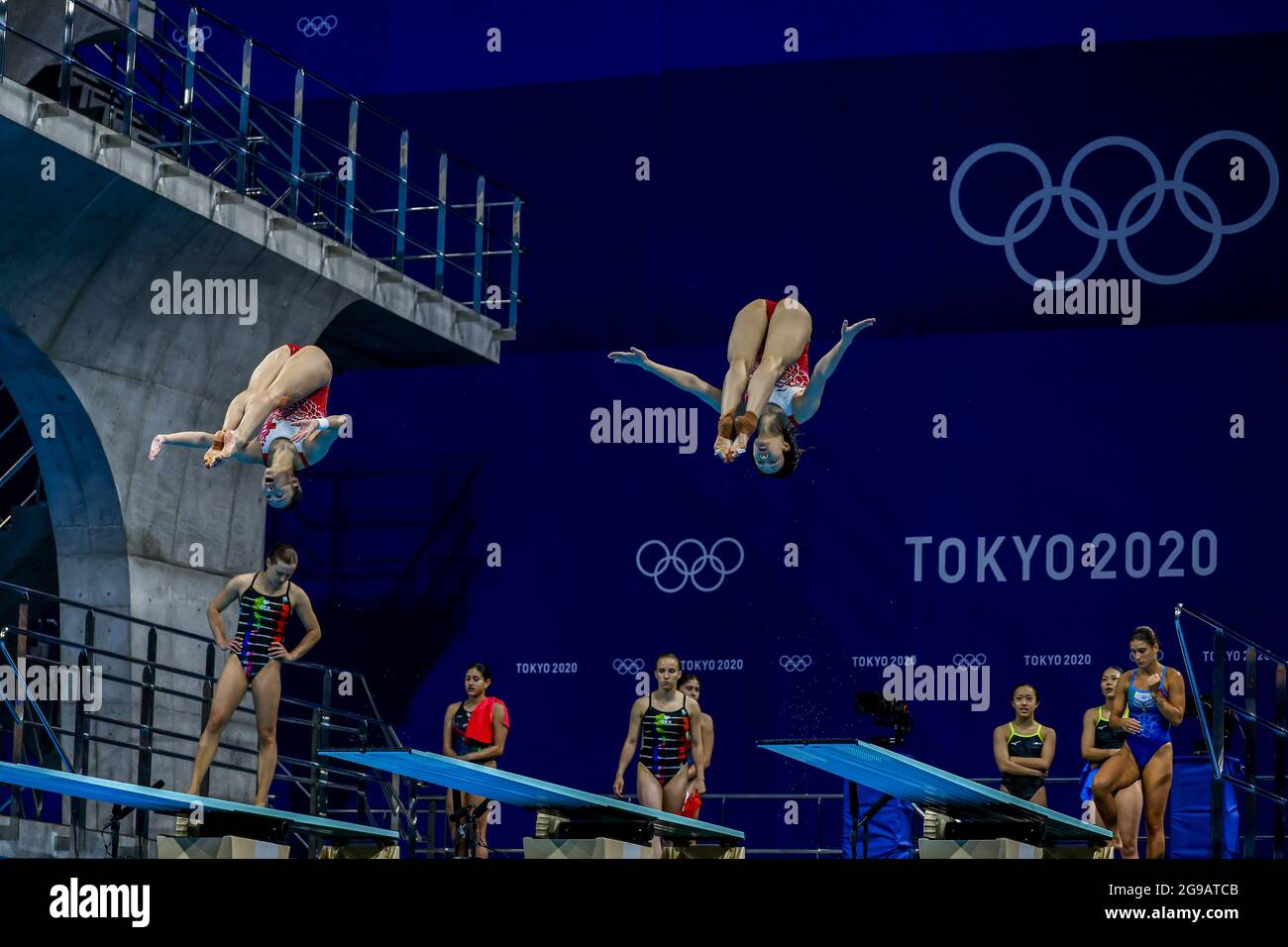 Tokyo, Japan. 25th July, 2021. Swimmers practice for the Women's ...