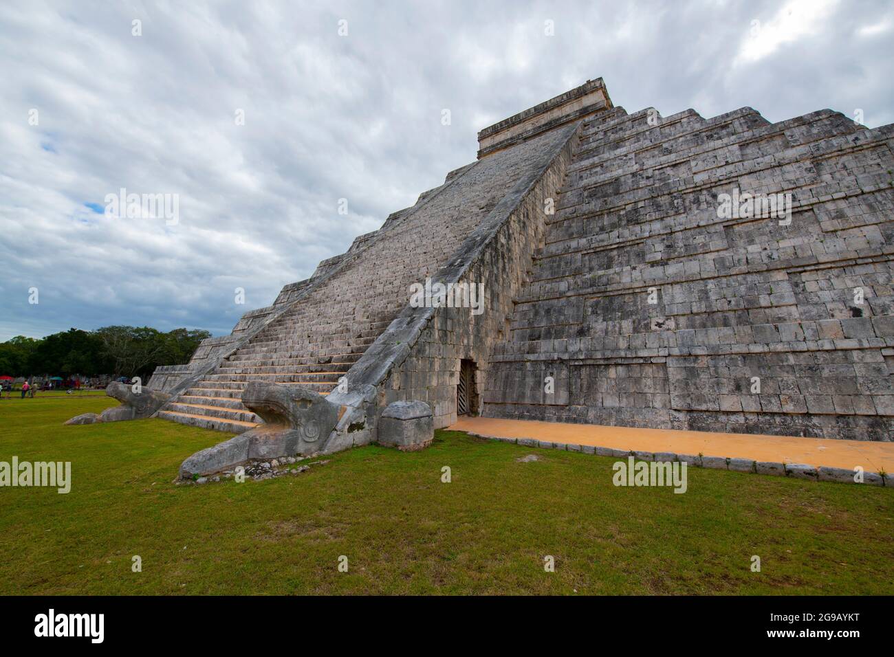 Temple of Kukulcan El Castillo at the center of Chichen Itza archaeological site in Yucatan ...