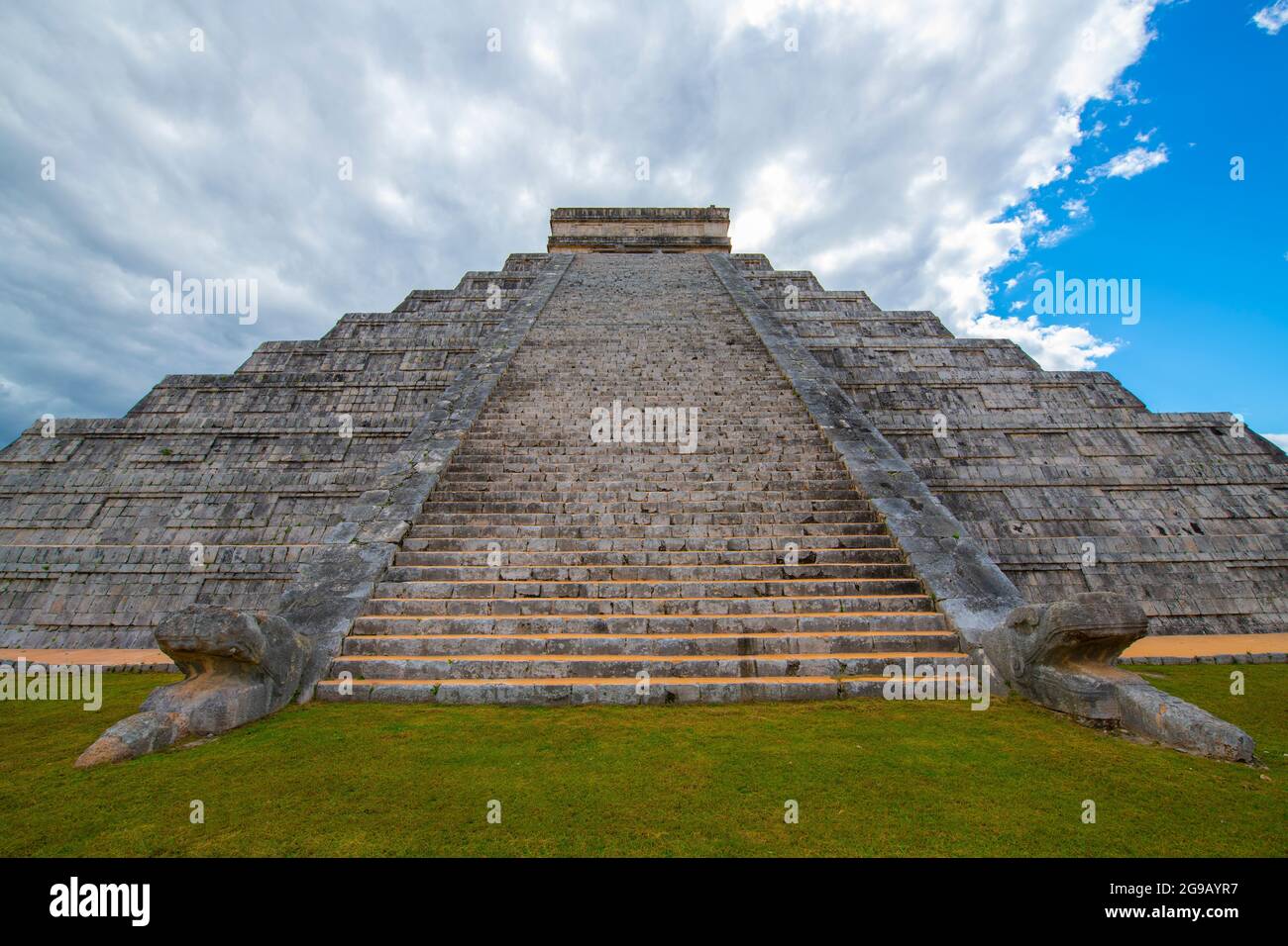 Temple of Kukulcan El Castillo at the center of Chichen Itza archaeological site in Yucatan ...