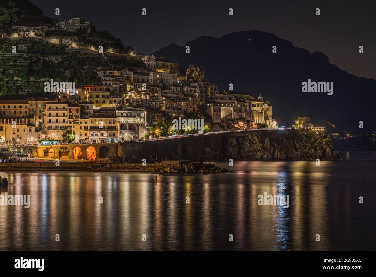 Amalfi coast night italy panoramic hi-res stock photography and images ...