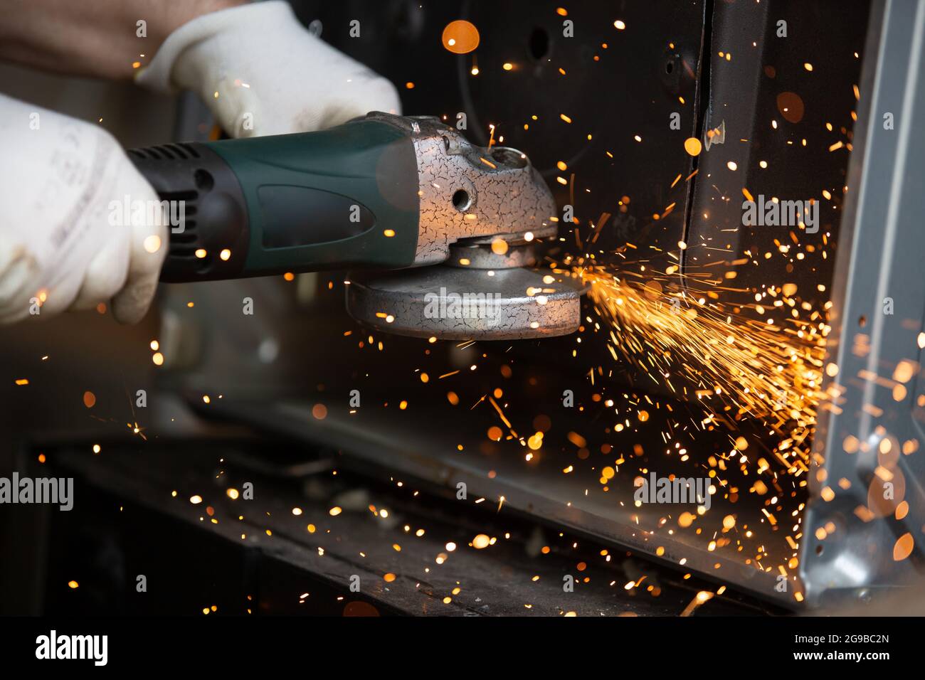 Process flexion sheet metal hi-res stock photography and images - Alamy