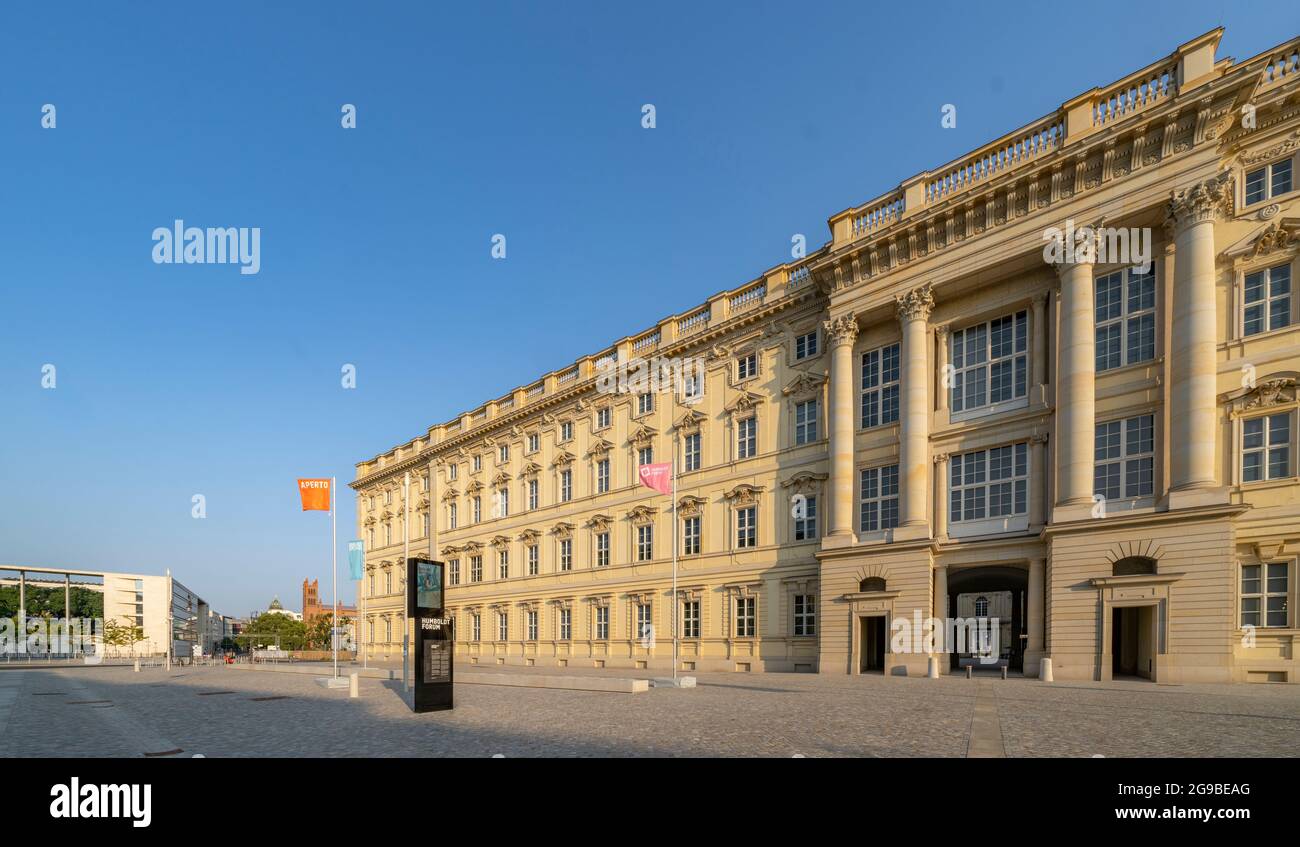 Berliner Schloss Humboldt Forum High Resolution Stock Photography and ...