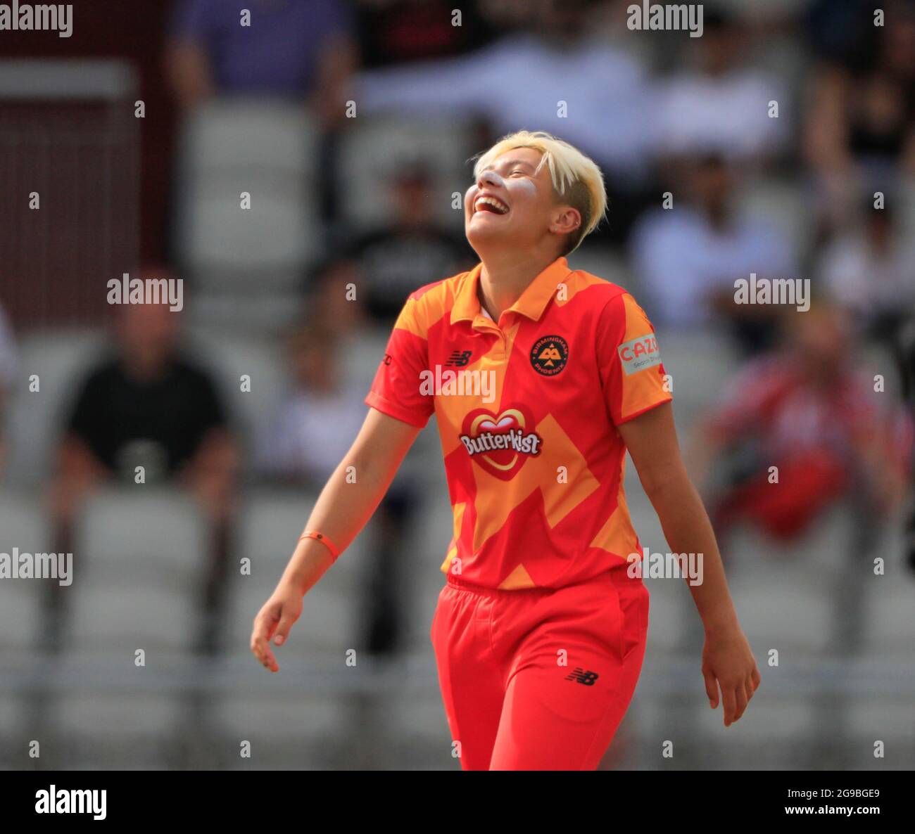 Isabelle Wong of Birmingham Phoenix shares a laugh Stock Photo - Alamy