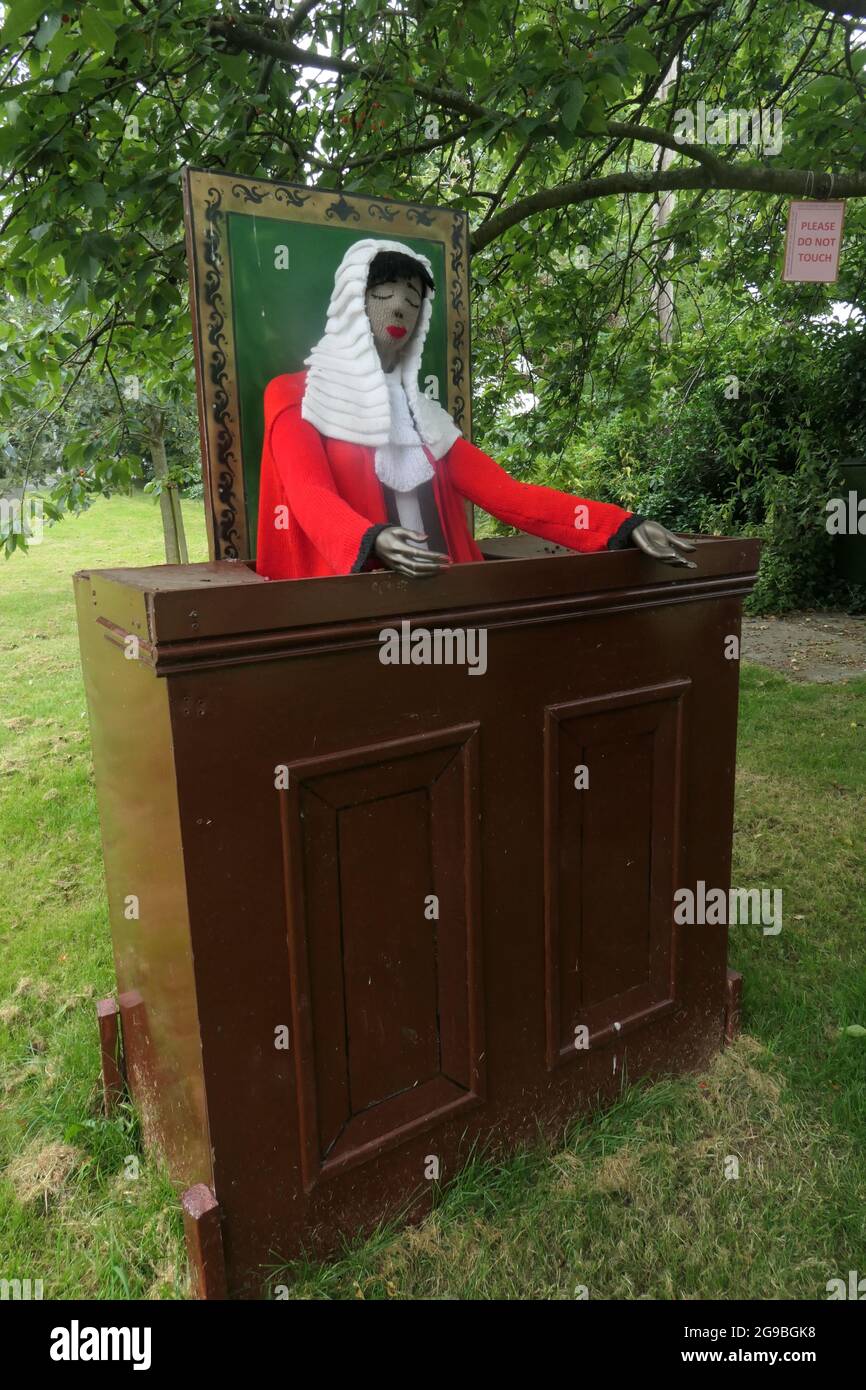 Judge death wig hi-res stock photography and images - Alamy