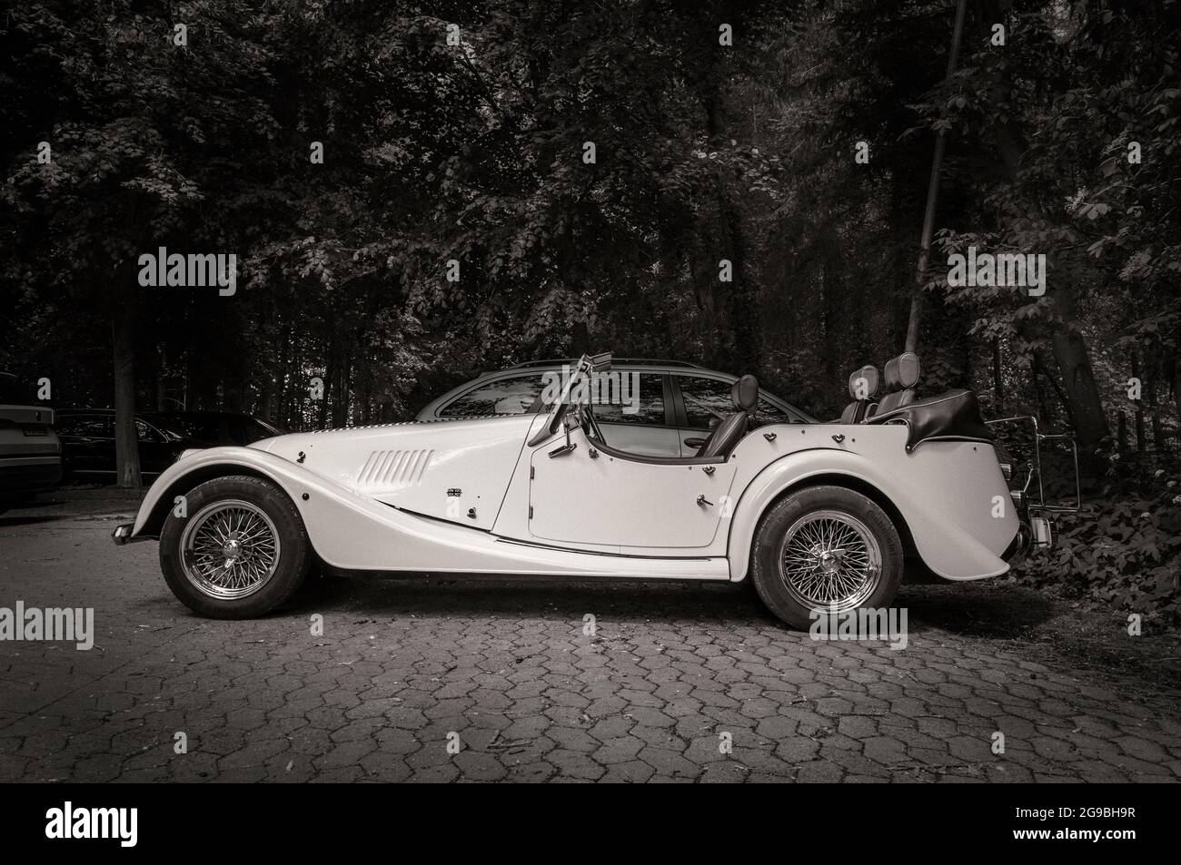 Morgan car hi-res stock photography and images - Alamy