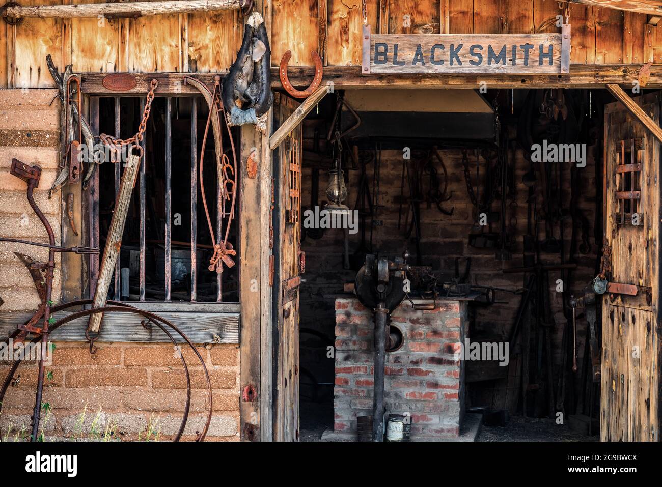 Desert relics hi-res stock photography and images - Alamy