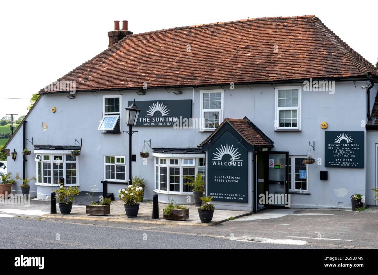 Dummer hampshire england hi-res stock photography and images - Alamy