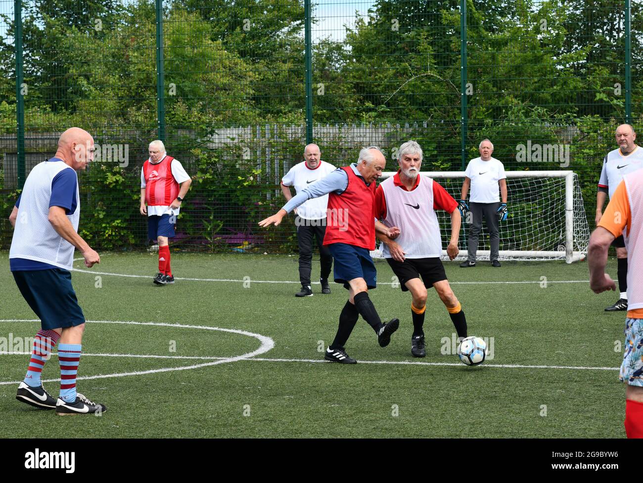 Football over 50s hi-res stock photography and images - Alamy