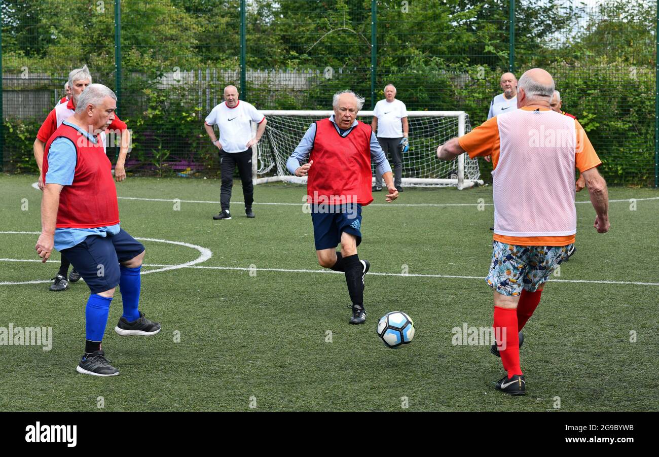 Football over 50s hi-res stock photography and images - Alamy