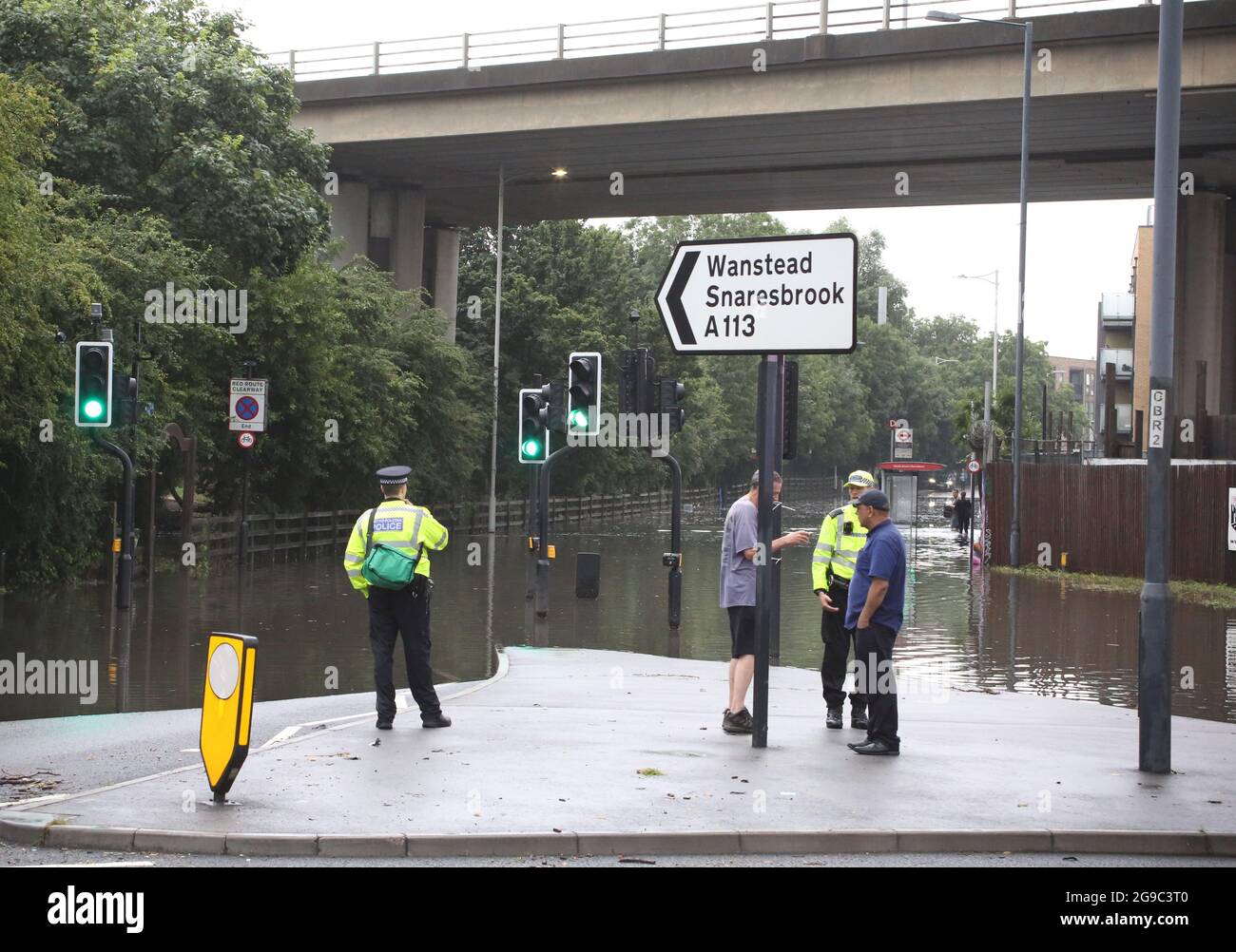 The scene on the a406 north circular in london hi-res stock photography ...