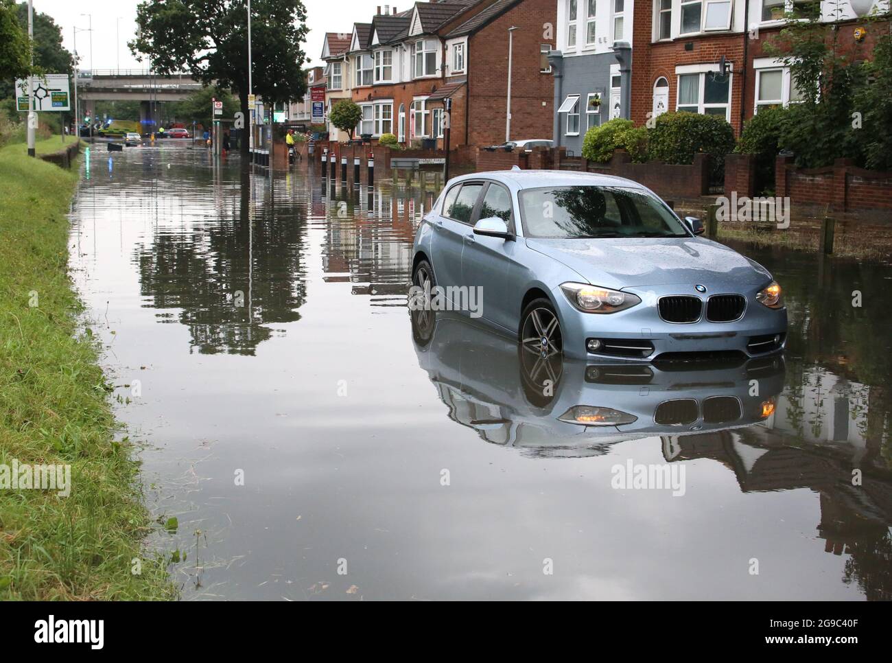 The scene on the a406 north circular in london hi-res stock photography ...
