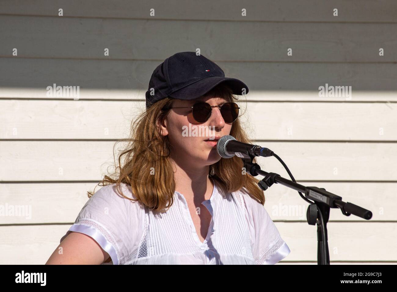 Iiris hi-res stock photography and images - Alamy