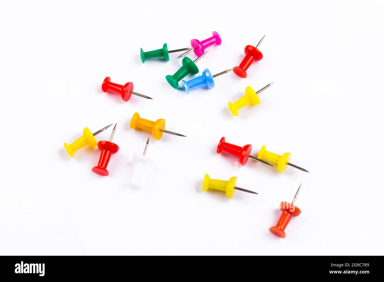 Set colorful push pins Cut Out Stock Images & Pictures - Alamy