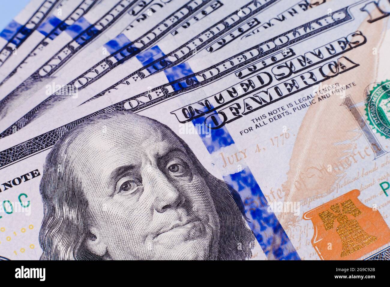 Macro many 100 american dollar hi-res stock photography and images - Alamy