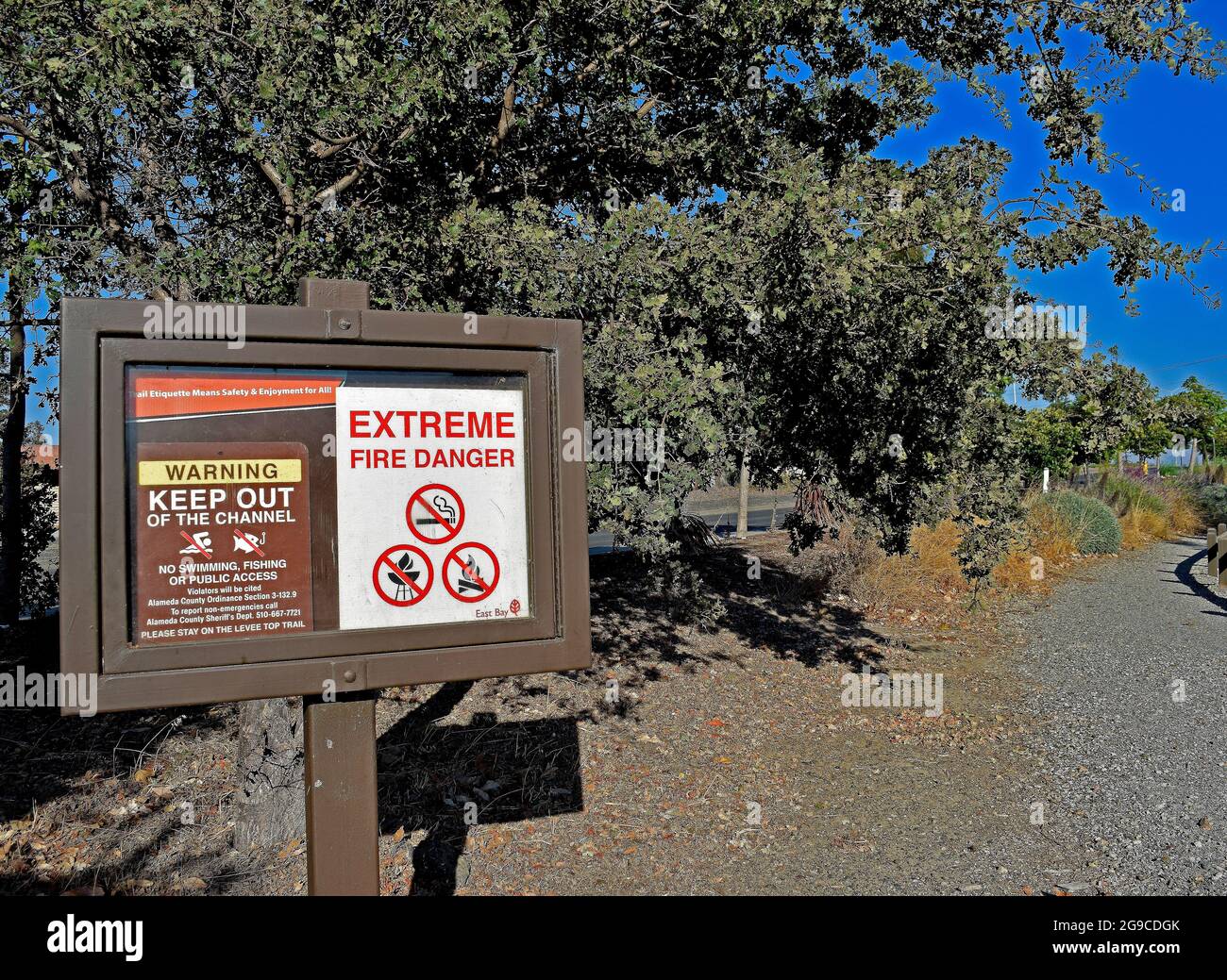 Fire signs hi-res stock photography and images - Alamy