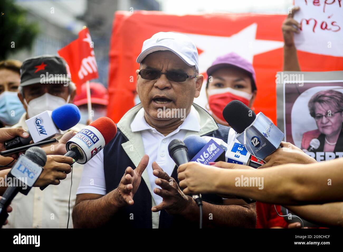 Fmln hi-res stock photography and images - Alamy