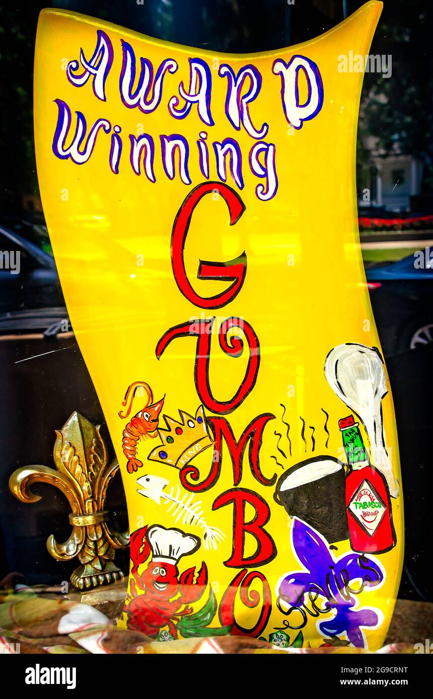 Restaurant kitchen window hi-res stock photography and images - Alamy