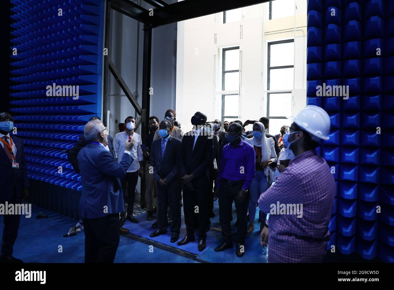 Visit engineers hi-res stock photography and images - Alamy